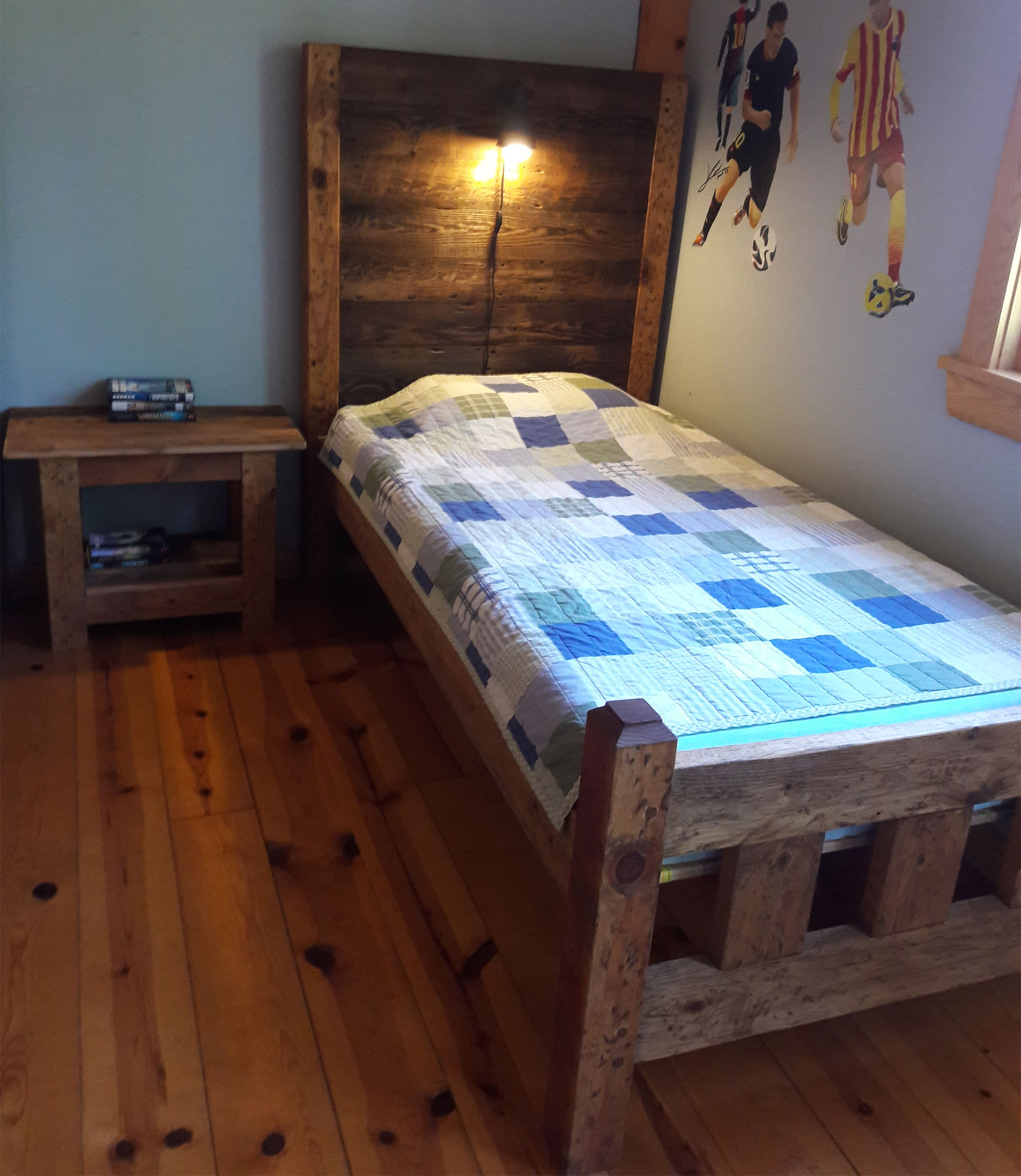 Solid Wood Rustic Handmade Bed - WoodworkingEntity