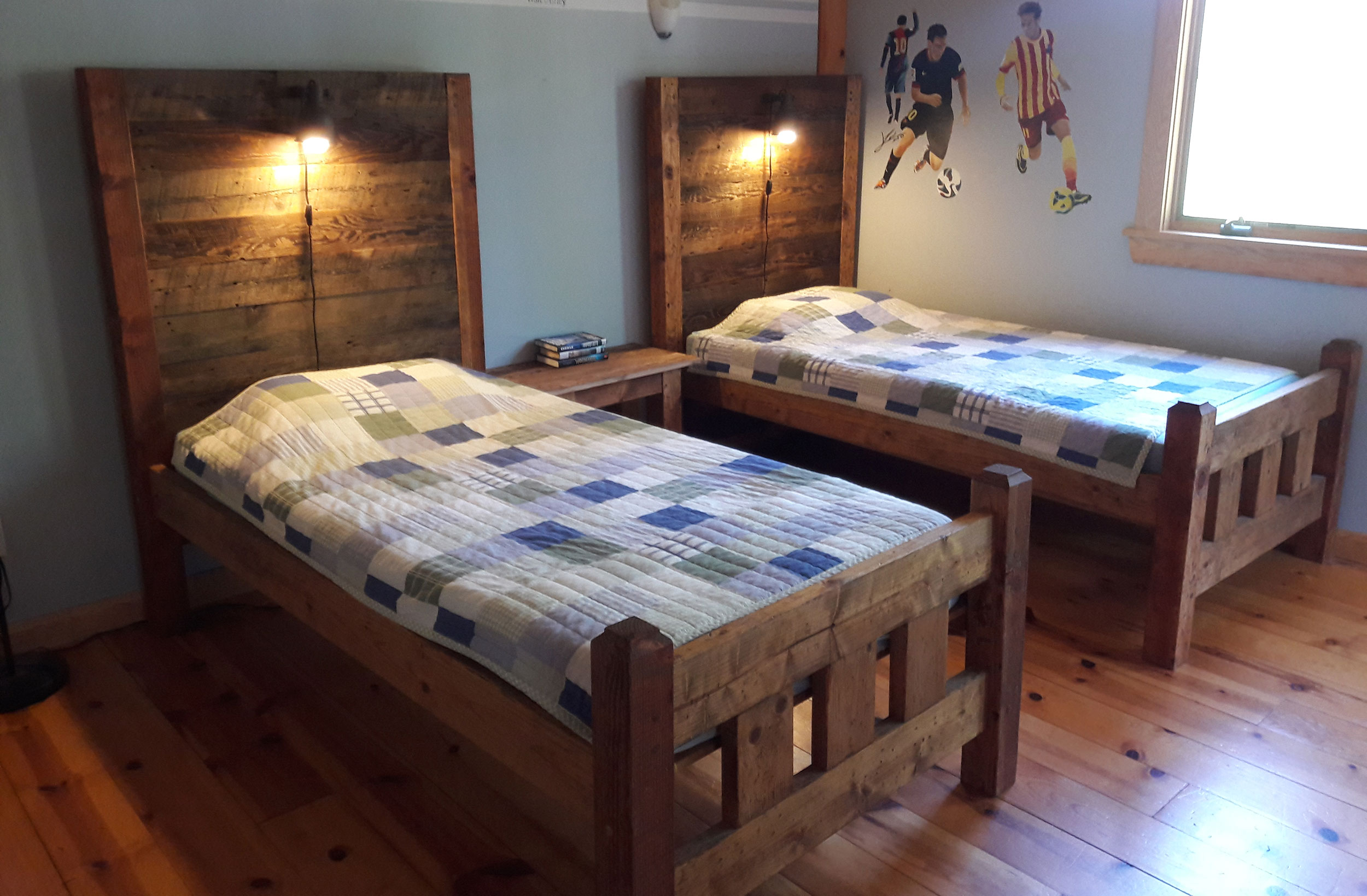 Custom Rustic Barn Cottage Style Furniture - WoodworkingEntity